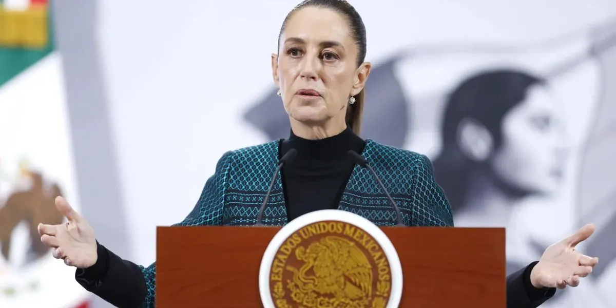 Man Arrested After Groping Mexico’s President Claudia Sheinbaum At ...