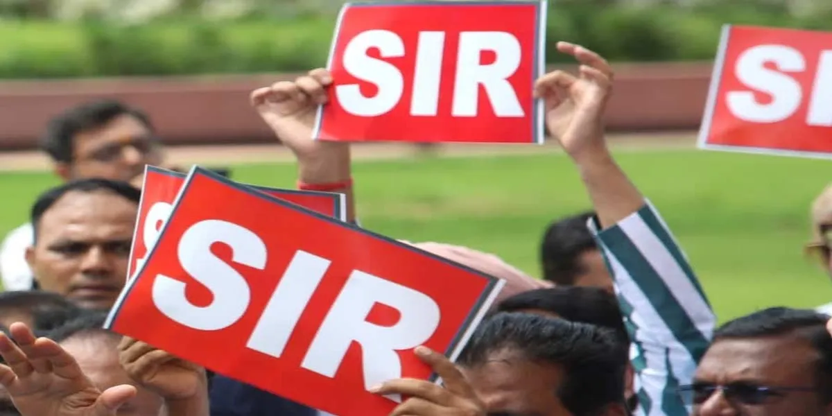 SIR in Gujarat Flags Over 17 Lakh Deceased Voters on Electoral Rolls ...