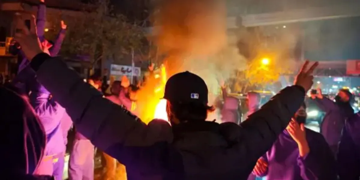 Trump Welcomes Iran Judiciary Statement on Protester Death Penalty ...