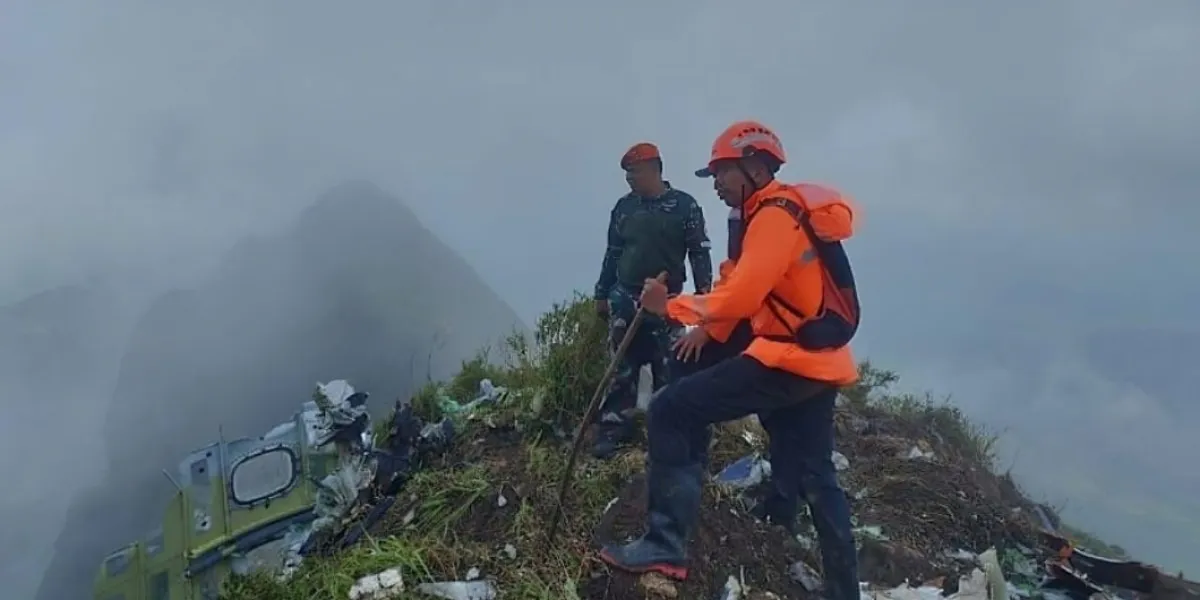 Wreckage of Missing Indonesian Surveillance Plane Found on Mount ...