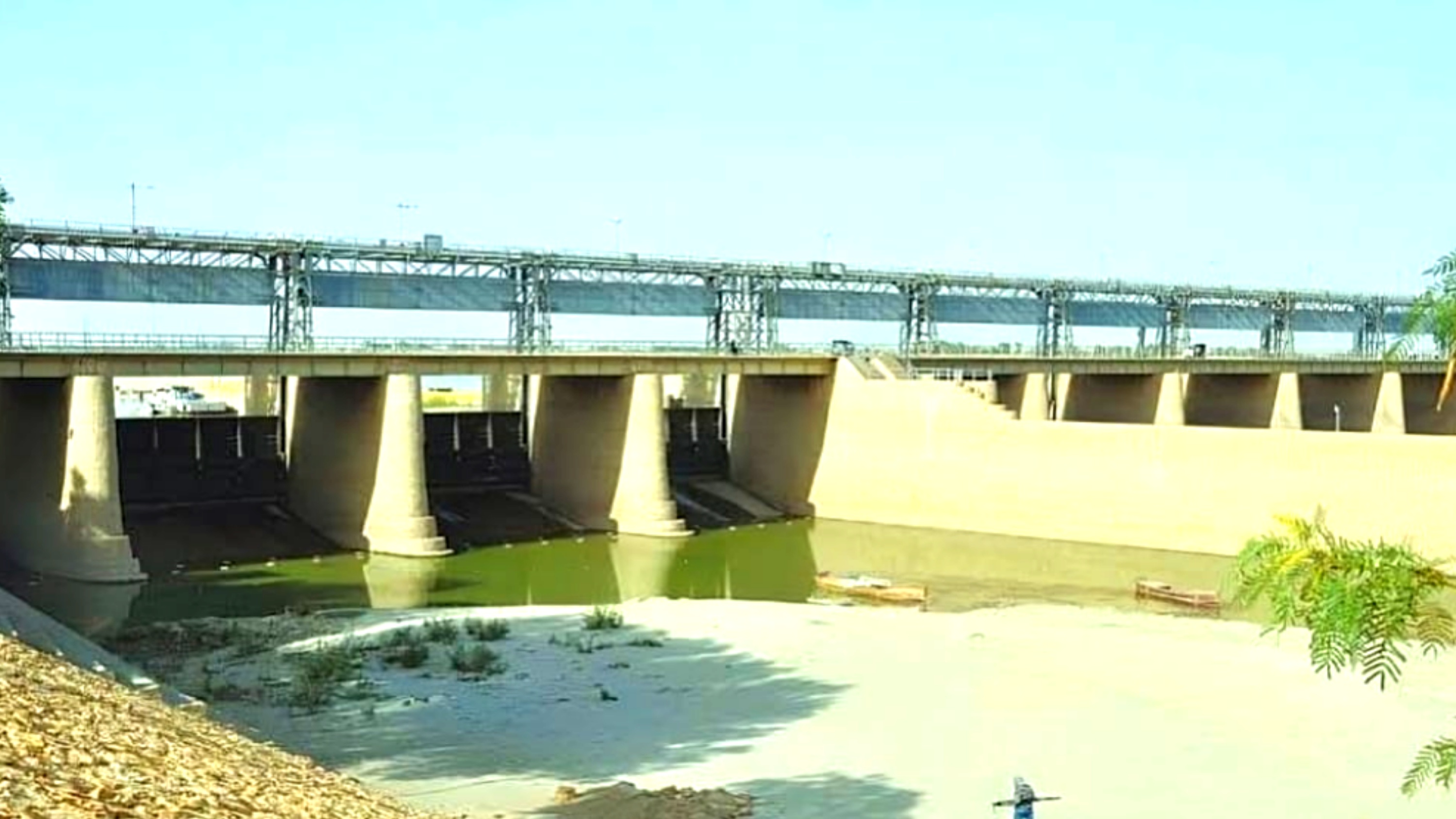 Water Crisis Alert: Punjab and Sindh to Face 35% Shortage as Dams Near ...