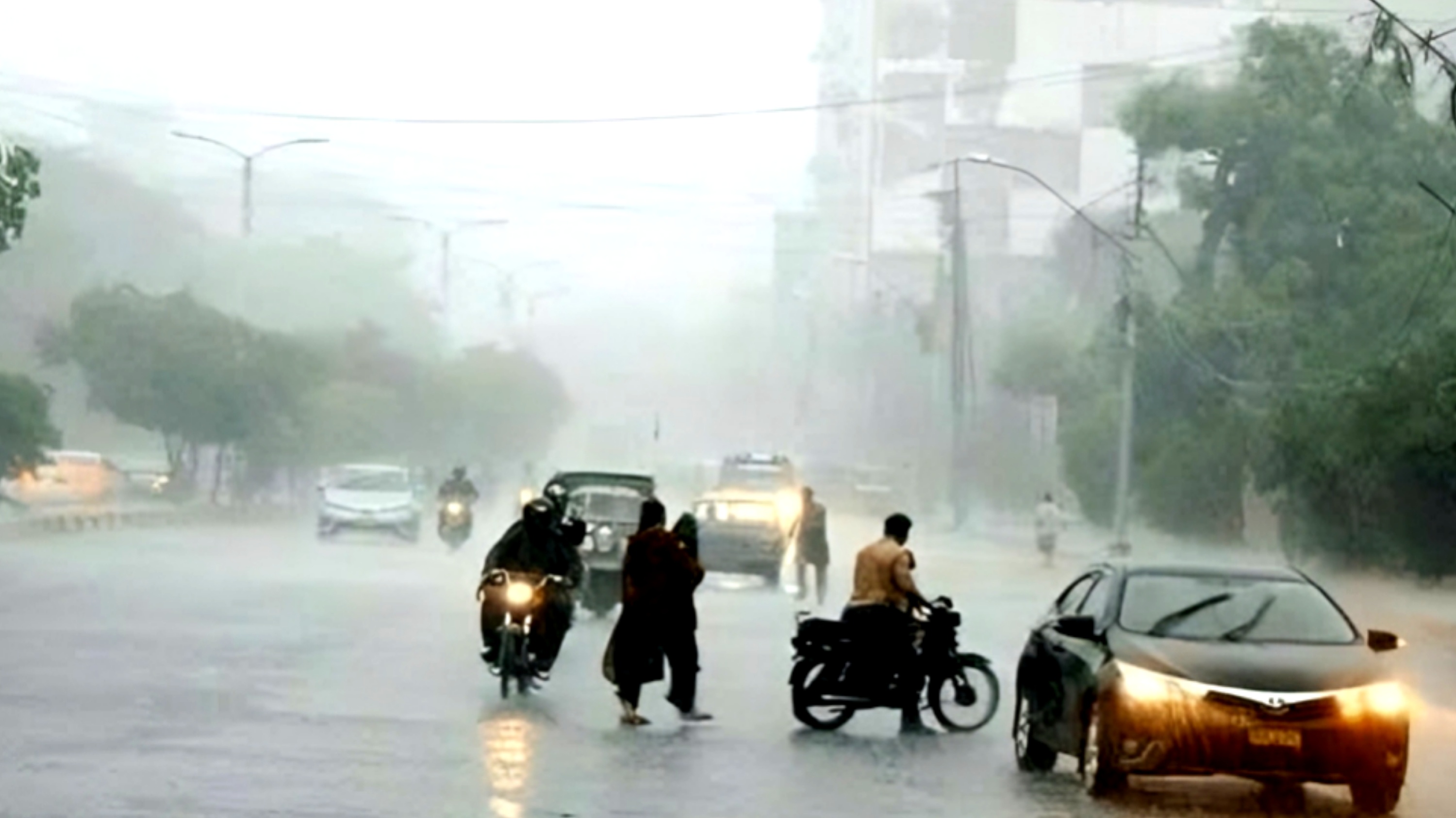 NDMA Issues Impact-Based Weather Alert Amid Monsoon Rains Across Pakistan | Human Online